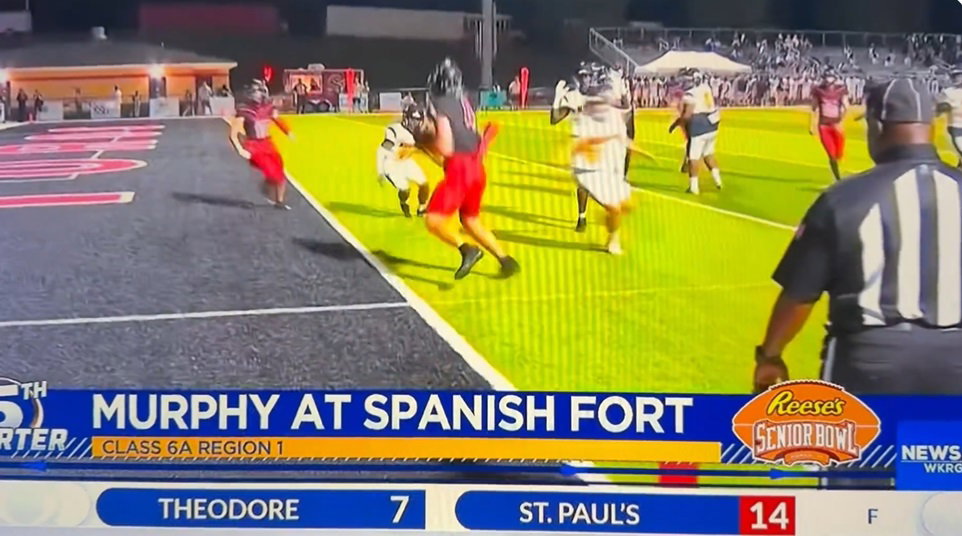 Fans Shocked as High School Team Scores Unbelievable 1-Yard Punt Return ...
