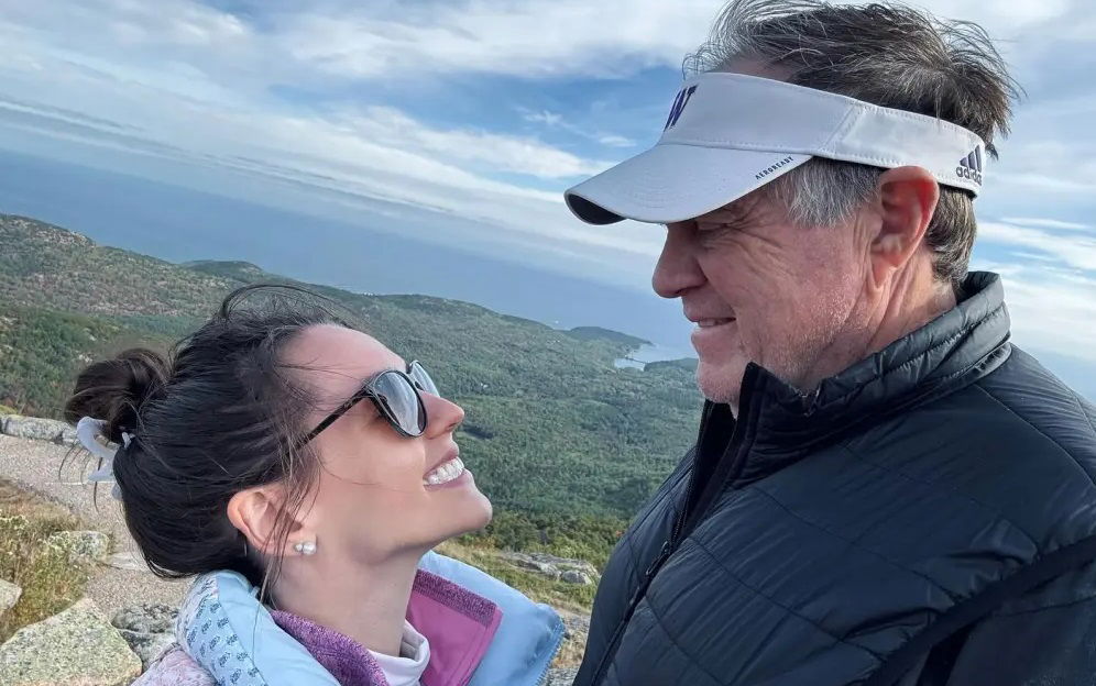 Bill Belichick Seen Shopping for Engagement Rings for Girlfriend Jordon ...