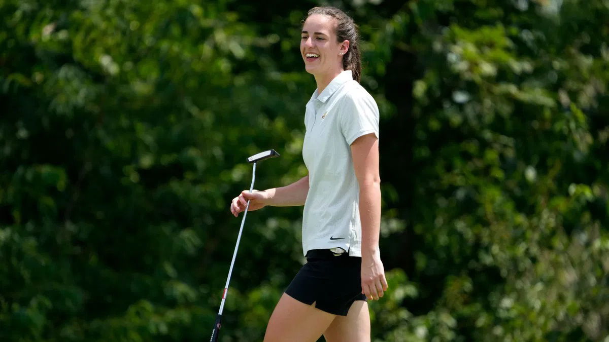 Caitlin Clark Smiles With Golf Icon While Groin Injury Keeps Her Out of ...