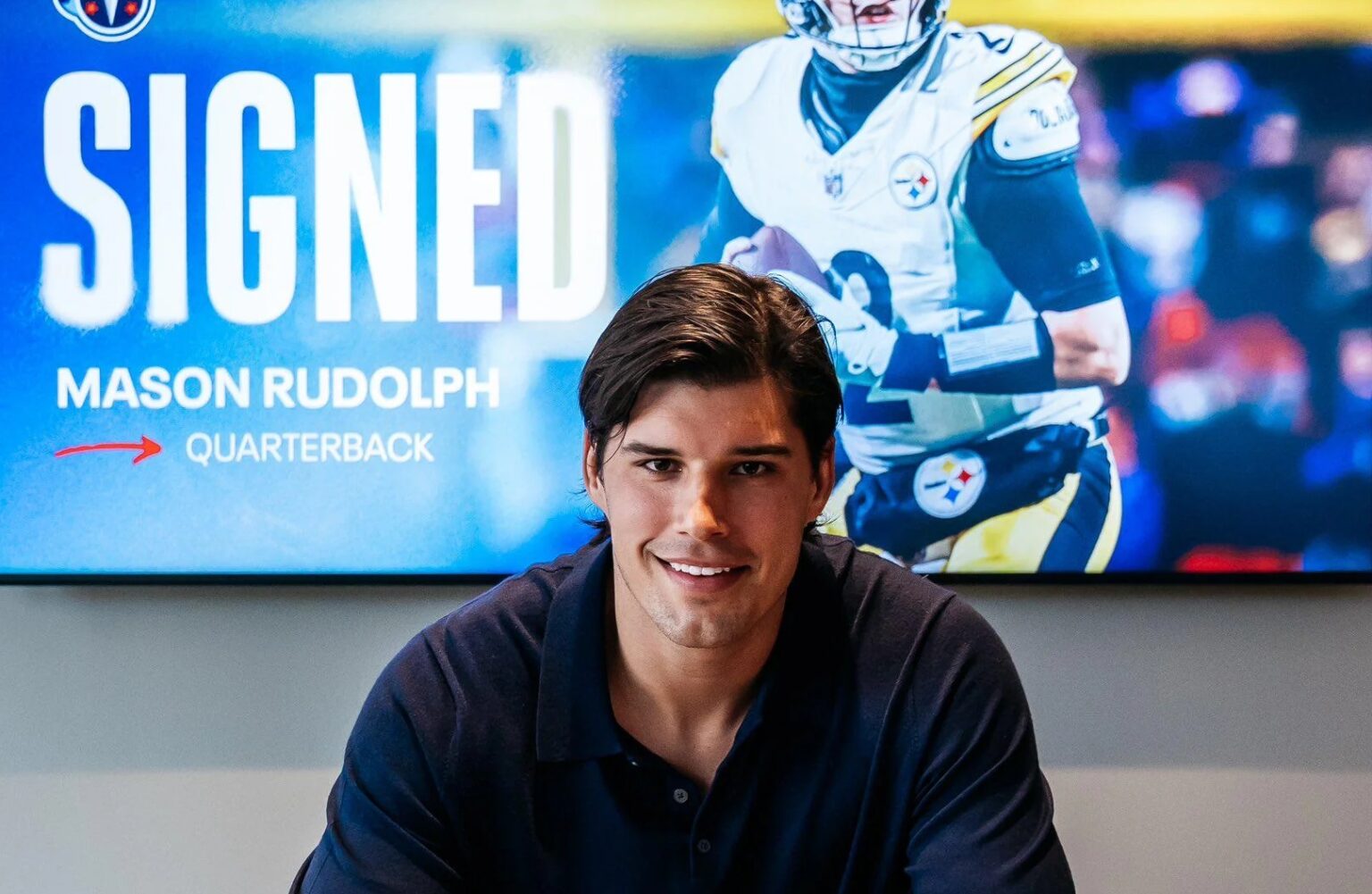 NFL Quarterback Responds After Trump Rally Appearance Triggers Fan ...