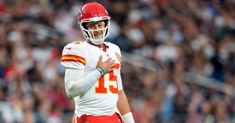 Justin Jefferson Declares Patrick Mahomes in a League of His Own Among ...