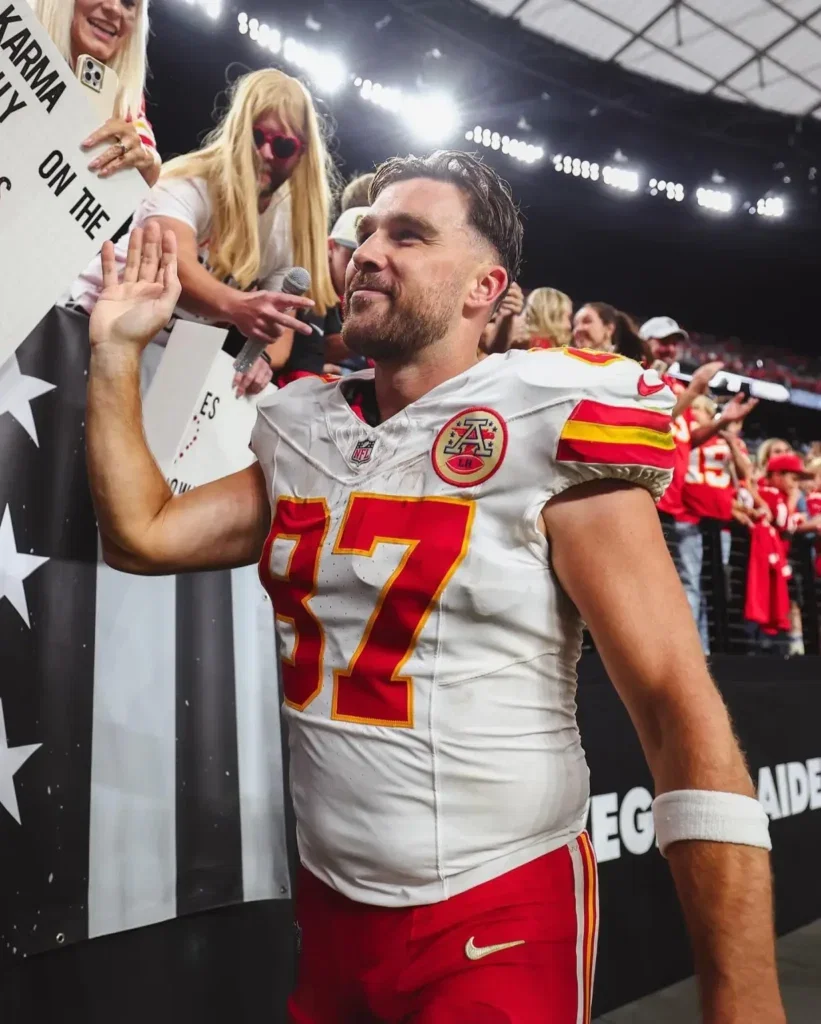 Travis Kelce Shares High-Five with Male Chiefs Fan Dressed as Taylor ...