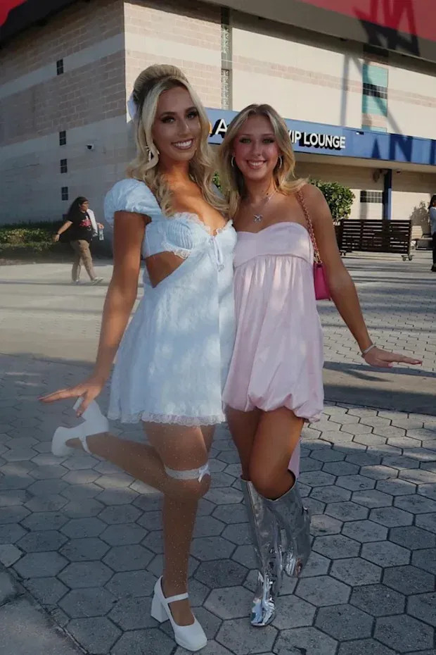 Carson Beck's Sister Kylie Stuns in a Minidress at Sabrina Carpenter ...