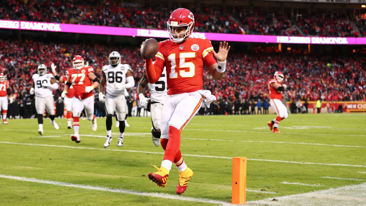 Patrick Mahomes Addresses Allegations of Manipulating NFL Rules - TMSPN