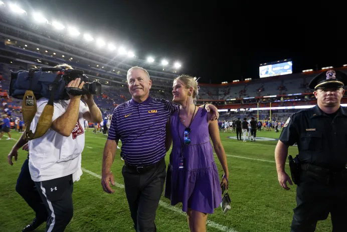 Brian Kelly's Daughter Criticizes Rival Fan Base, Says 'They Suck' - TMSPN