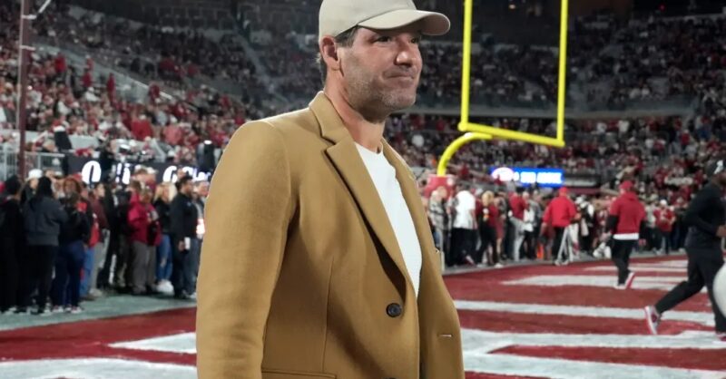 Tony Romo's 'Lion King' Rendition on CBS Leaves NFL Fans Uneasy - TMSPN