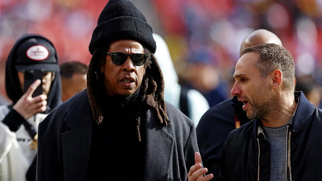Jay-Z Shows Off Luxury Watch with Jaw-Dropping Price Tag at Cowboys vs ...