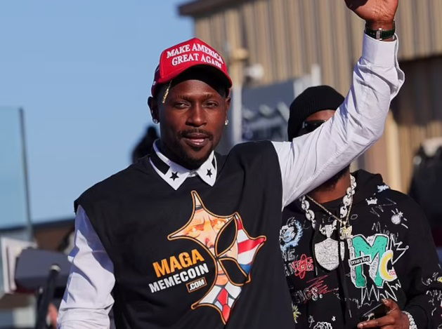 Disgraced NFL Star Antonio Brown Slammed by Fans Over Vulgar Post About ...