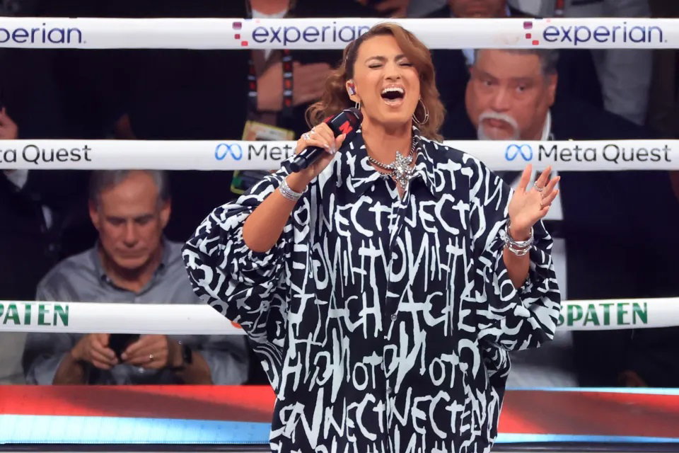 National Anthem at Jake Paul vs. Mike Tyson Fight Draws Wild Reactions ...