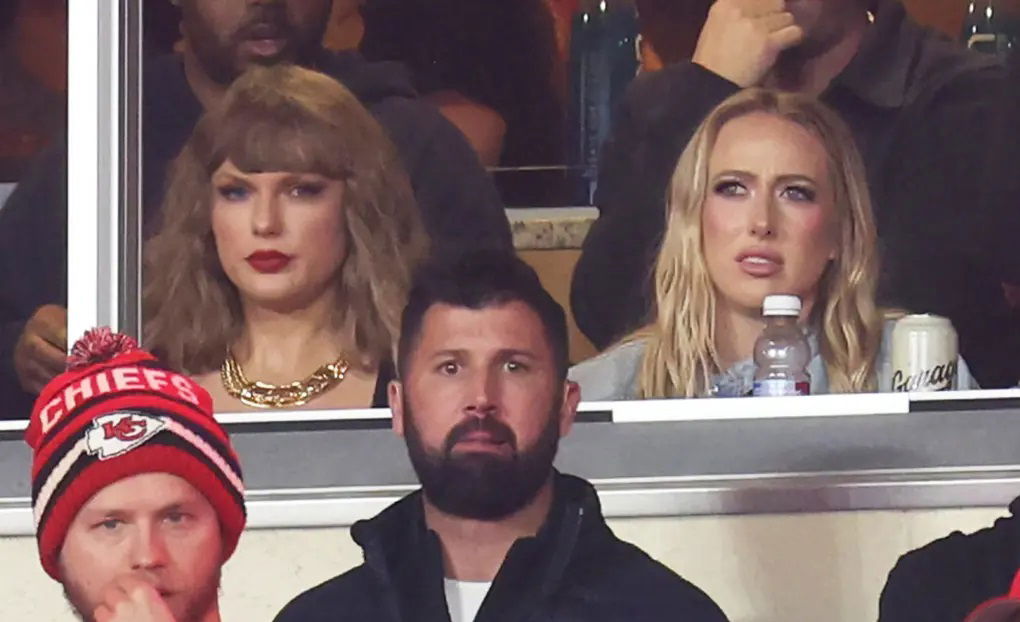Watch the Tense Moment Taylor Swift and Brittany Mahomes React to ...