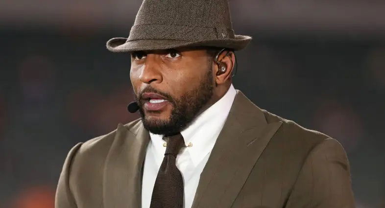 College Football Coach, Nephew of NFL Icon Ray Lewis, Passes Away Just ...