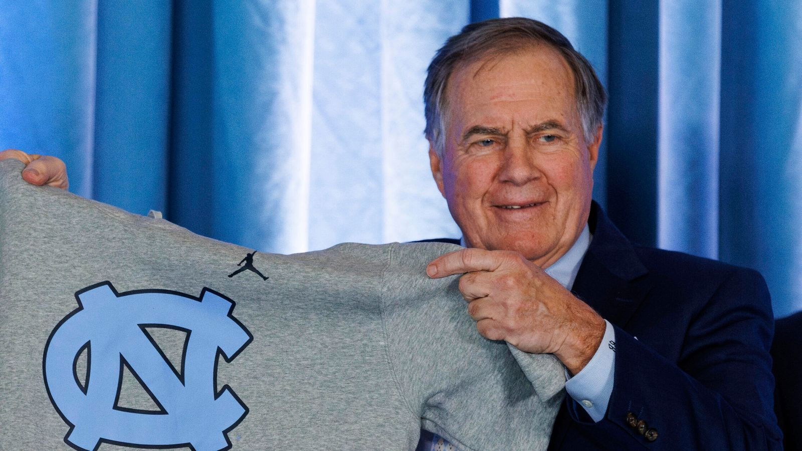 Bill Belichick Awards Scholarship to Son of NFL Hall of Famer - TMSPN