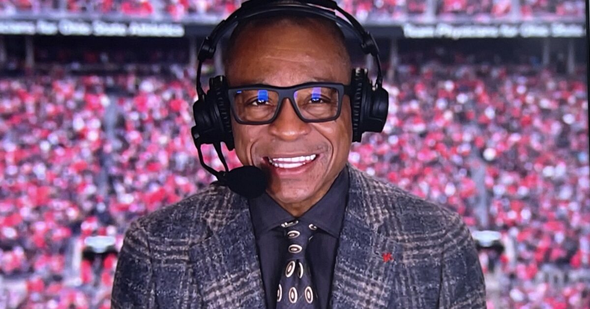 Gus Johnson's Bizarre Call Steals Spotlight During Michigan's Win Over ...