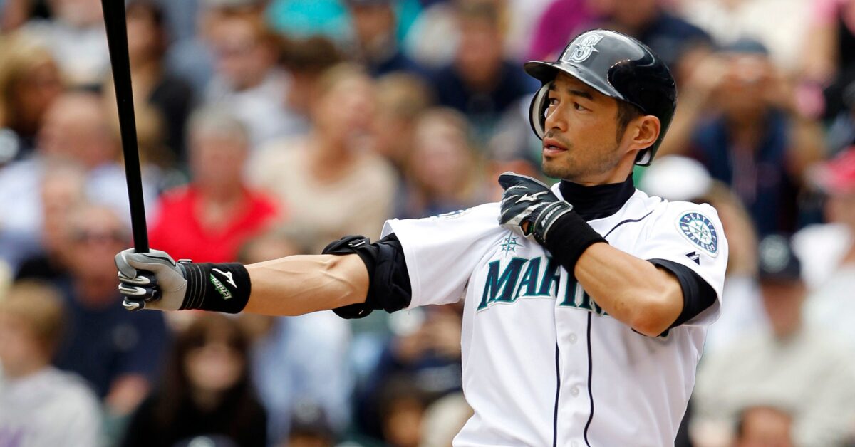 Mariners Unveil Ichiro Statue and Fans Immediately Roast the Botched ...