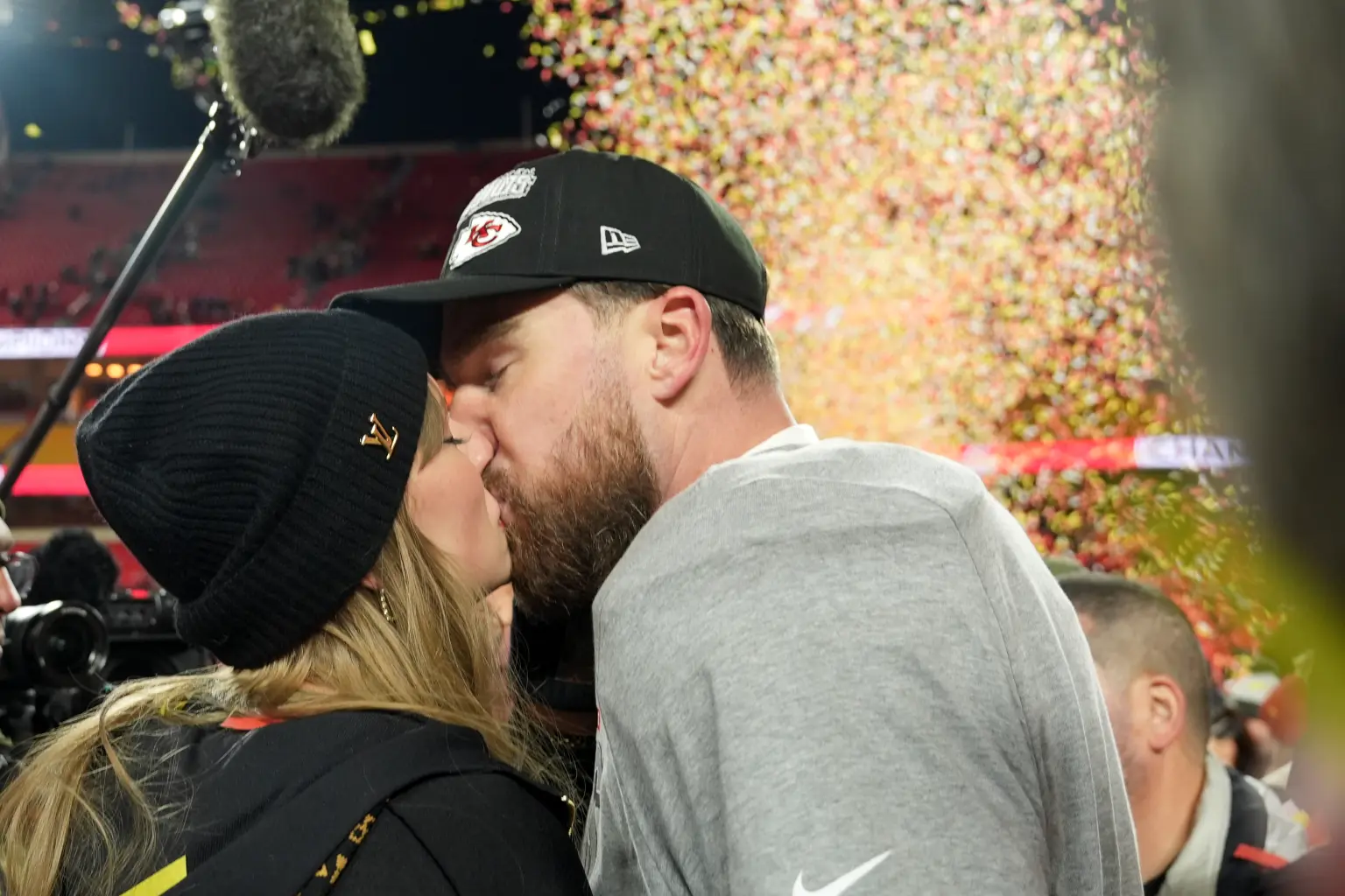 Taylor Swift Fans Speculate Engagement to Travis Kelce Following Clue in Kissing Photo - TMSPN