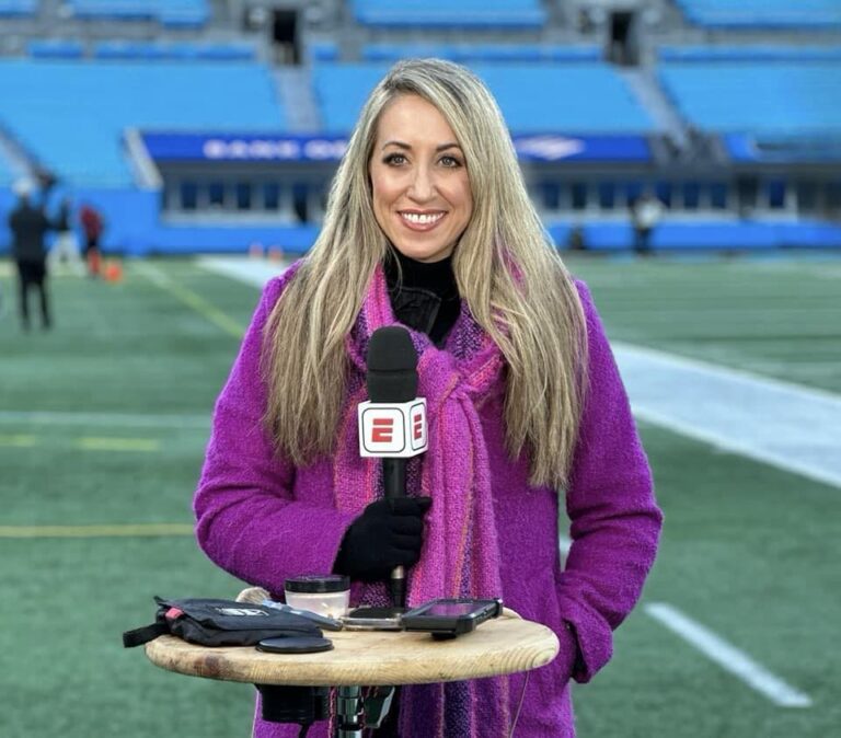 ESPN Reporter Explains Decision to Wear Mask at NFL Games - TMSPN