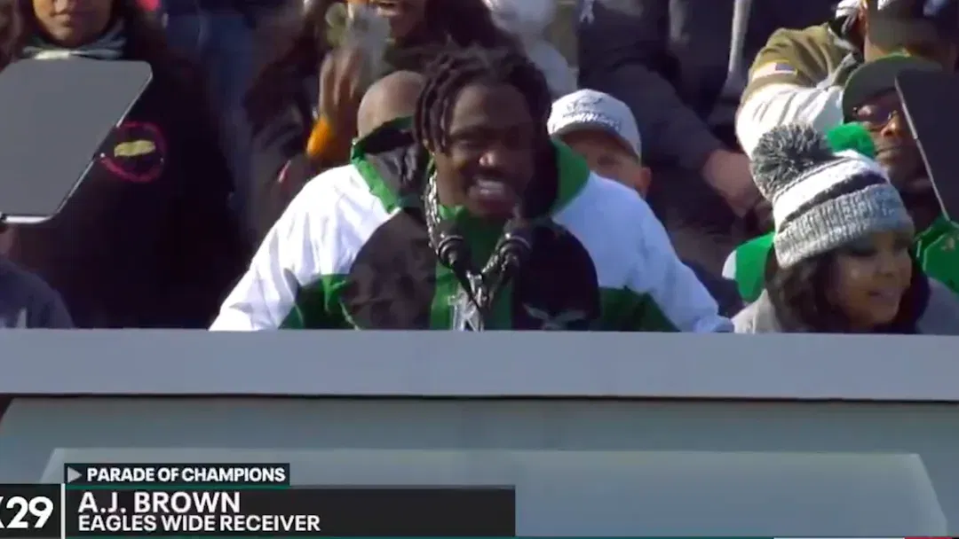 A.J. Brown Fires Back at Critics with Fiery Speech During Eagles’ Super Bowl Parade - TMSPN
