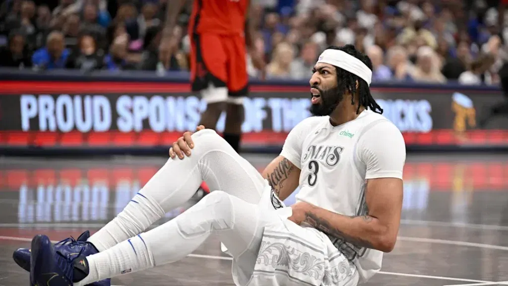 Anthony Davis Reveals Why He Refused to Sit Out Season Following Injury Setback - TMSPN