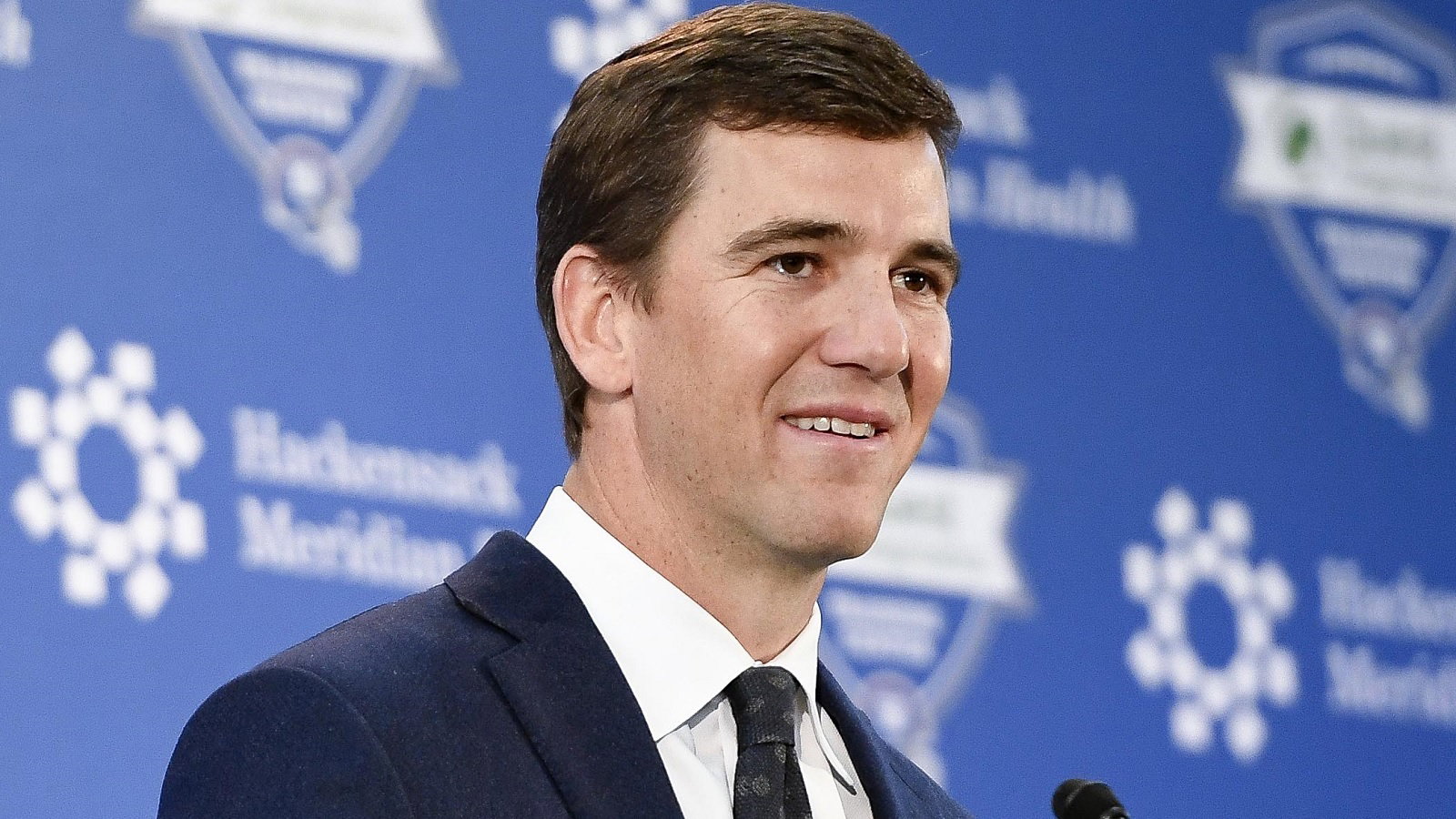 Eli Manning’s Surprise Pivot Has Fans Doing a Double Take - TMSPN