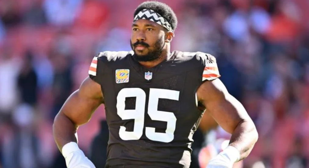 Michael Strahan Laughs Off Losing Historic Sack Record To Myles Garrett ...