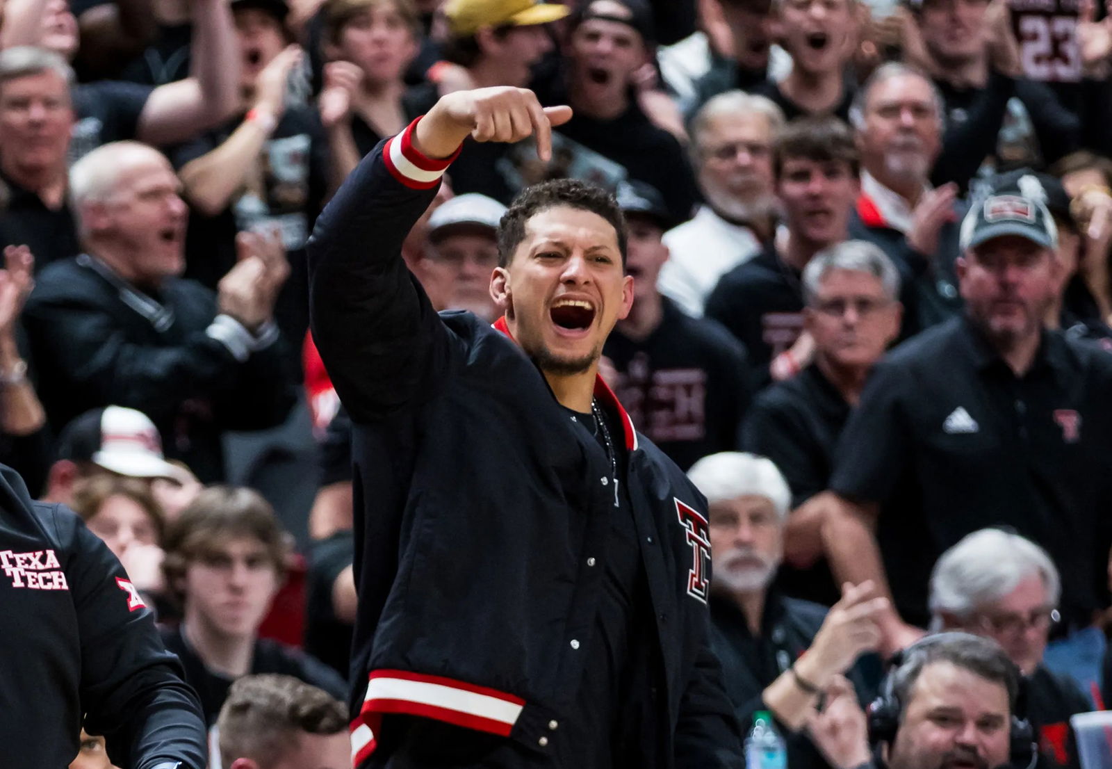 Patrick Mahomes Considered Shaving His Head After Super Bowl Loss - TMSPN