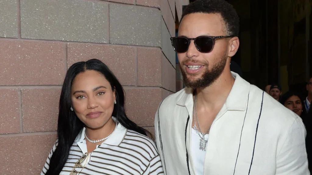 Stephen Curry’s Son Cai Looks All Grown Up in New Photo with Steph and ...