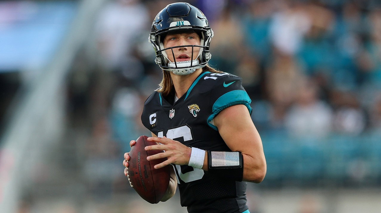 Trevor Lawrence Caught In Viral Bar Moment After Win As Video ...