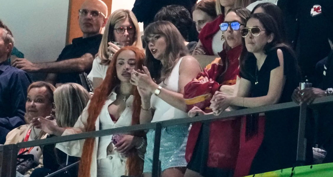 Taylor Swift’s Shocked Reaction to Super Bowl Boos Caught on Camera—Lip Reader Reveals What She ...