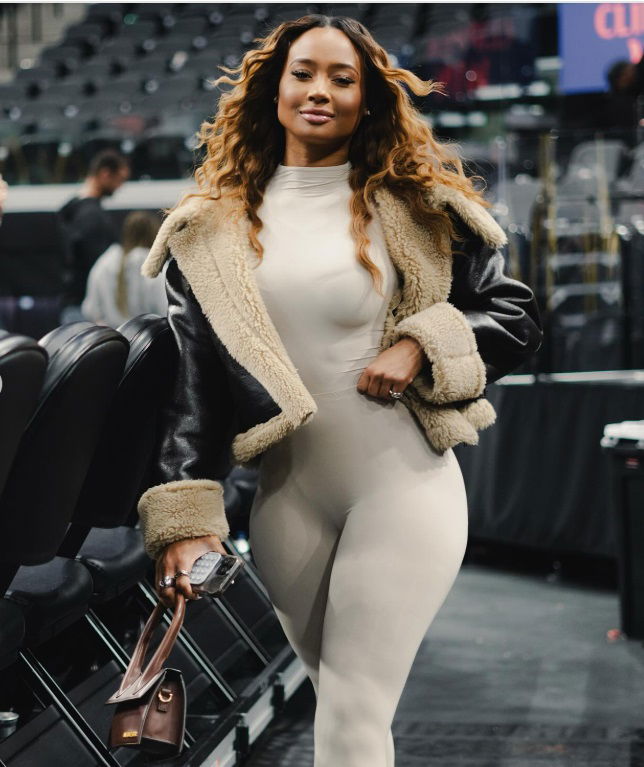 Travis Kelce's Ex-Girlfriend Sums Up Dating Scene With One Word - TMSPN