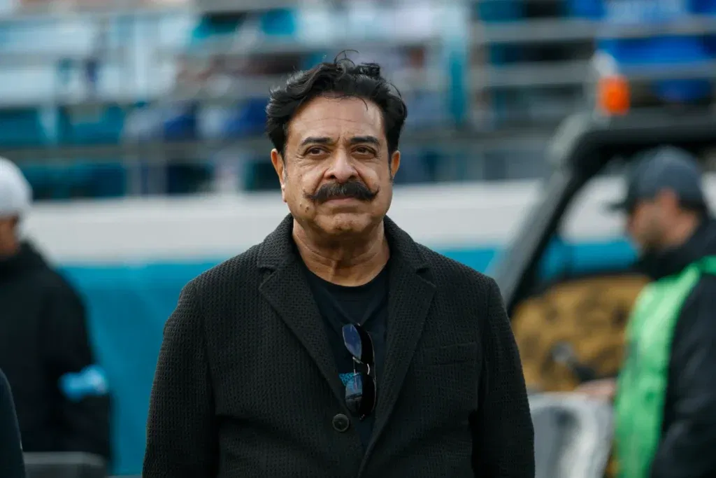 Jaguars Owner Shad Khan’s $360M Megayacht Becomes the Star of Super Bowl 2025 Weekend - TMSPN