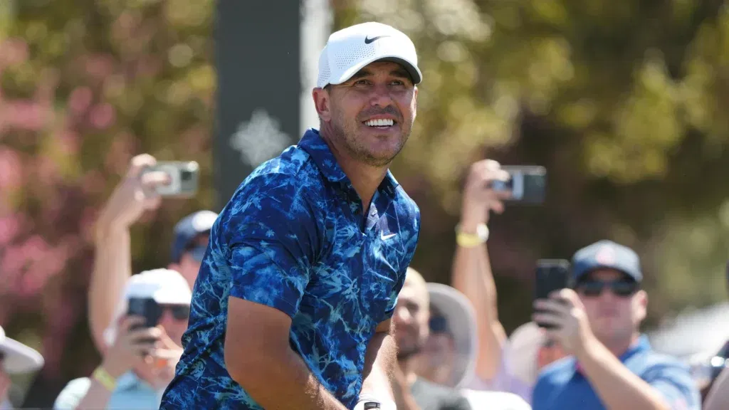 Video Captures Brooks Koepka Confronting and Challenging Heckling Fan ...