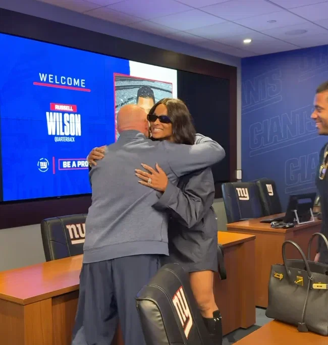 Russell Wilson and Ciara Share Awkward Greeting with Giants Coach Brian ...