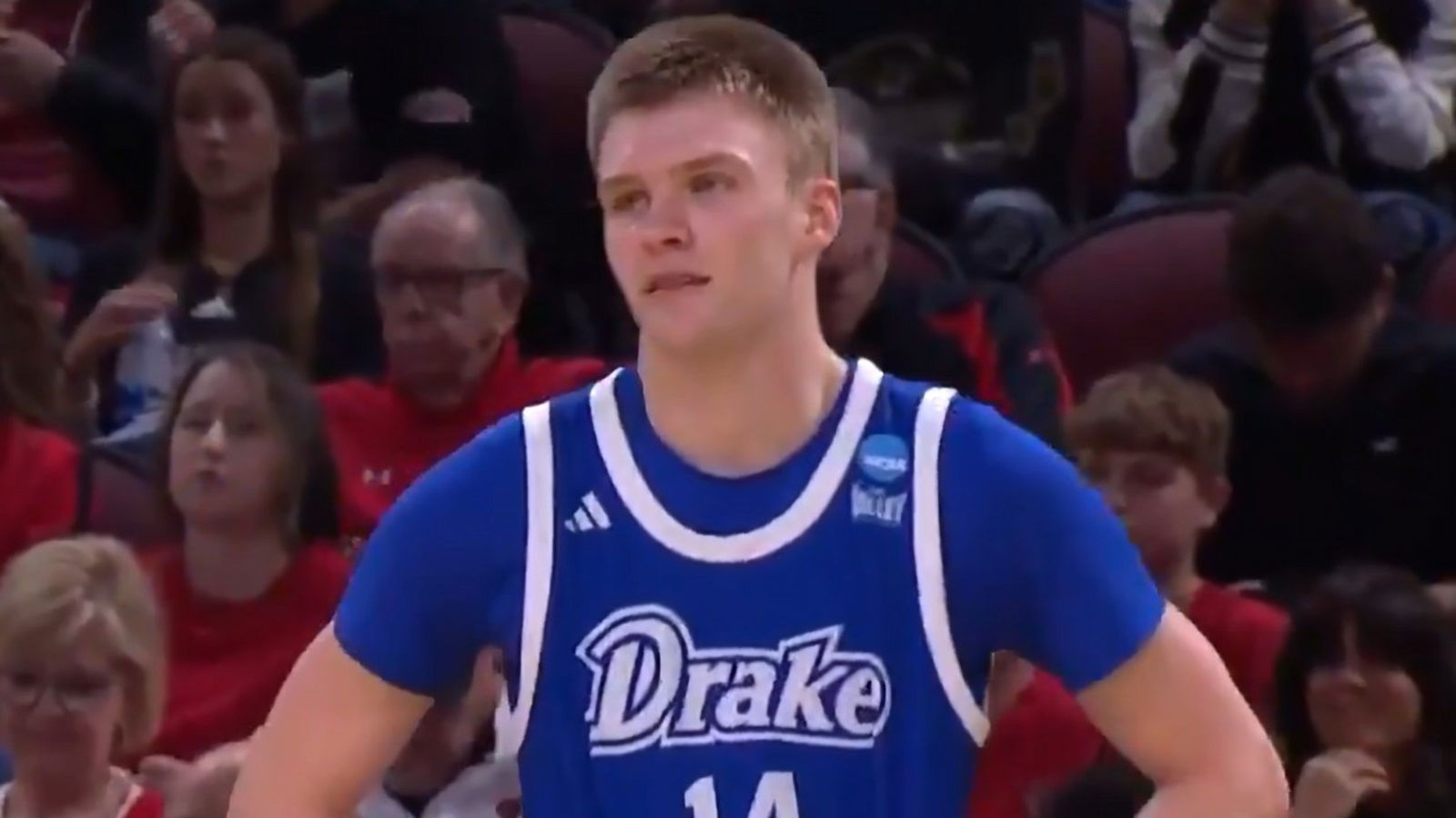 Drake Fans Taunt SEC After Upset Victory Over Missouri - TMSPN