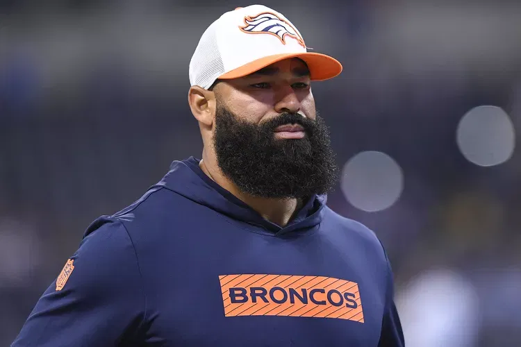 Denver Broncos Fire Linebackers Coach Michael Wilhoite Following Arrest ...