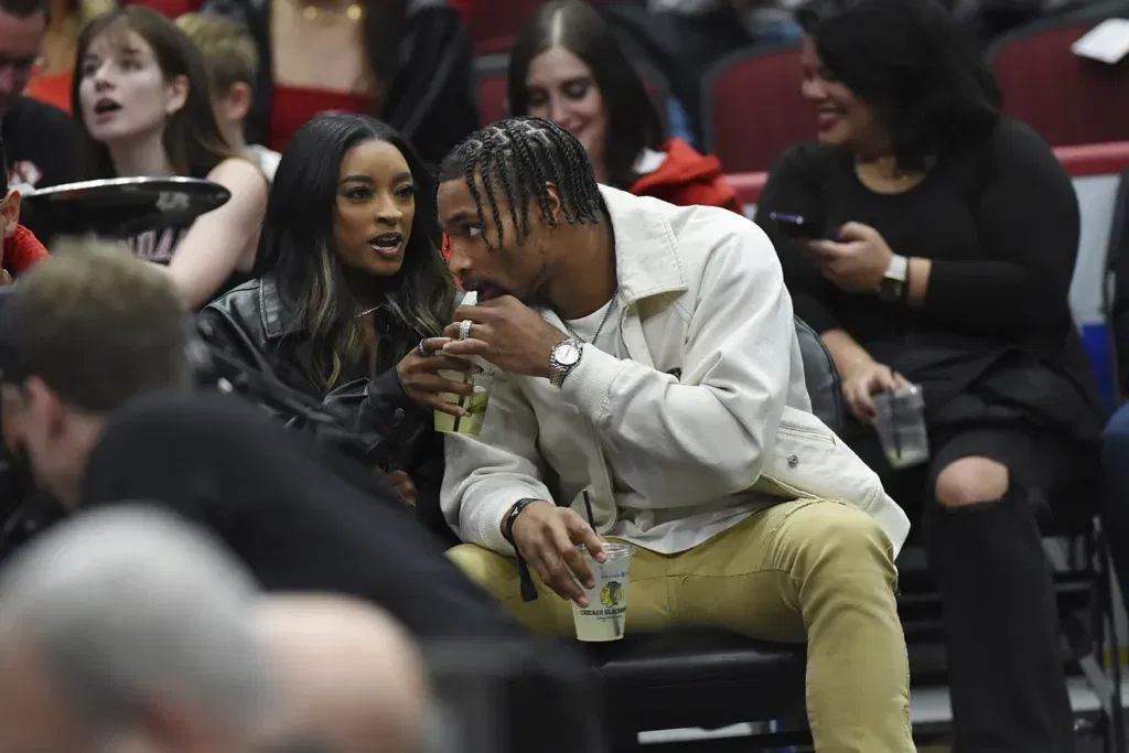 Simone Biles and Jonathan Owens Delight Fans with Surprise New Addition to Their Family - TMSPN