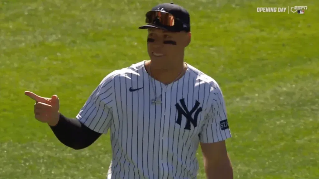 Fans Go Wild Over Aaron Judge’s Flawless New ‘All Rise’ Chain - TMSPN