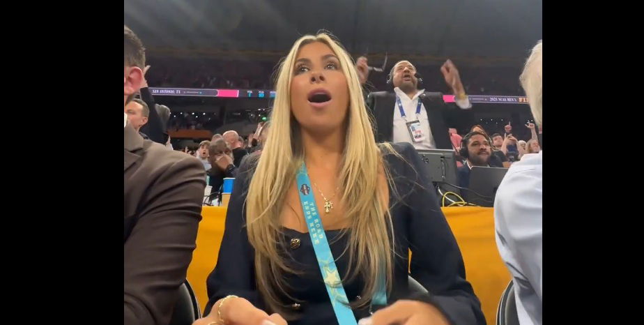 Viral Female Reporter Faces Backlash from Fans Over 'Inappropriate ...