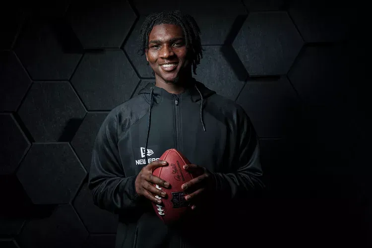 Ex-NHL Goalie Cam Ward Hilariously Reacts to QB Cam Ward Being Drafted ...