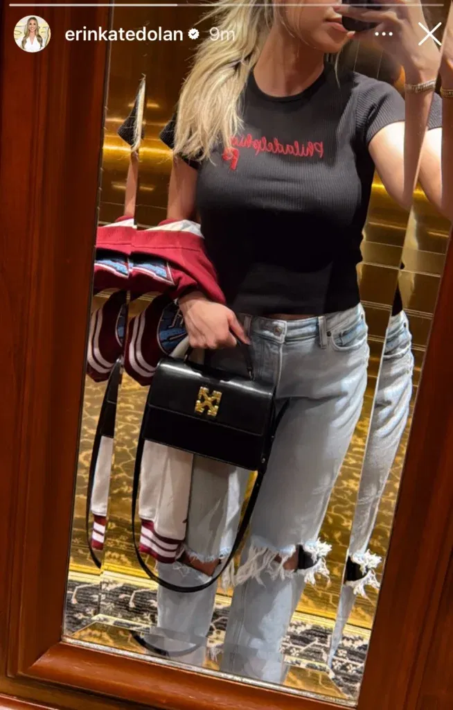 ESPN’s Erin Dolan Rocks Daring Phillies Look at Mets Game After ...