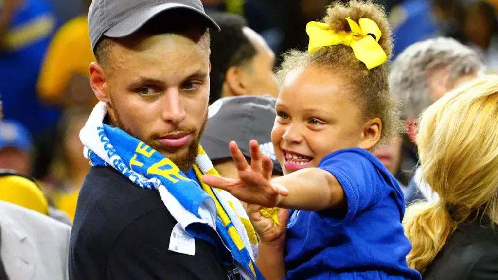 Stephen Curry’s Daughter Riley Looks Just Like Him in Stunning ...