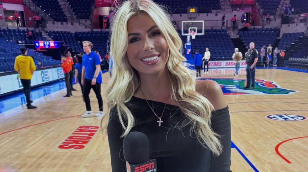 Viral Female Reporter Faces Backlash from Fans Over 'Inappropriate ...