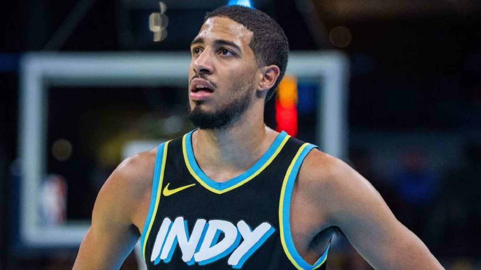 New Video Shows Thunder Fans Taunting Tyrese Haliburton’s Father - TMSPN