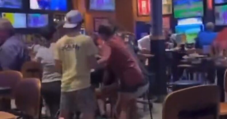 Chaos Erupts at Buffalo Wild Wings After Auburn’s Final Four Loss to ...
