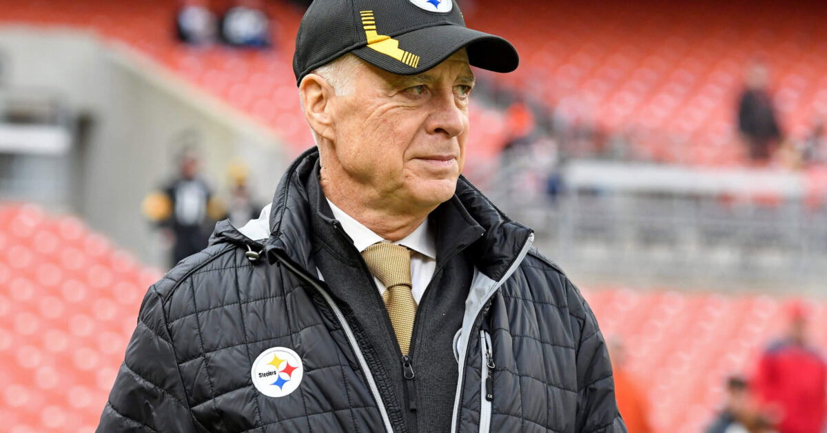 Steelers Owner Reveals Timeline for Potential Aaron Rodgers Decision ...