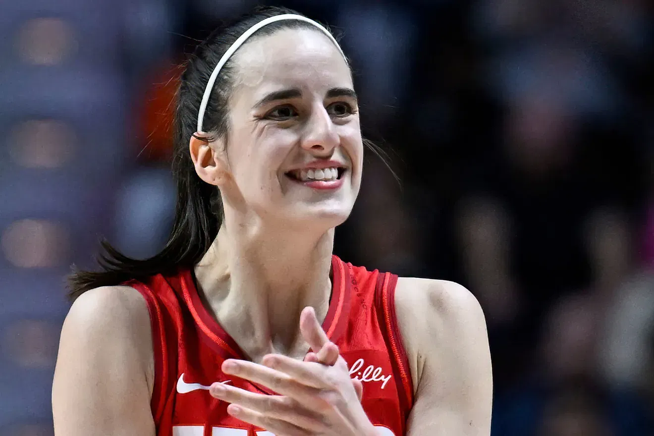 Caitlin Clark Drains Jaw-Dropping 35-Foot Three-Pointer Against Brazil ...