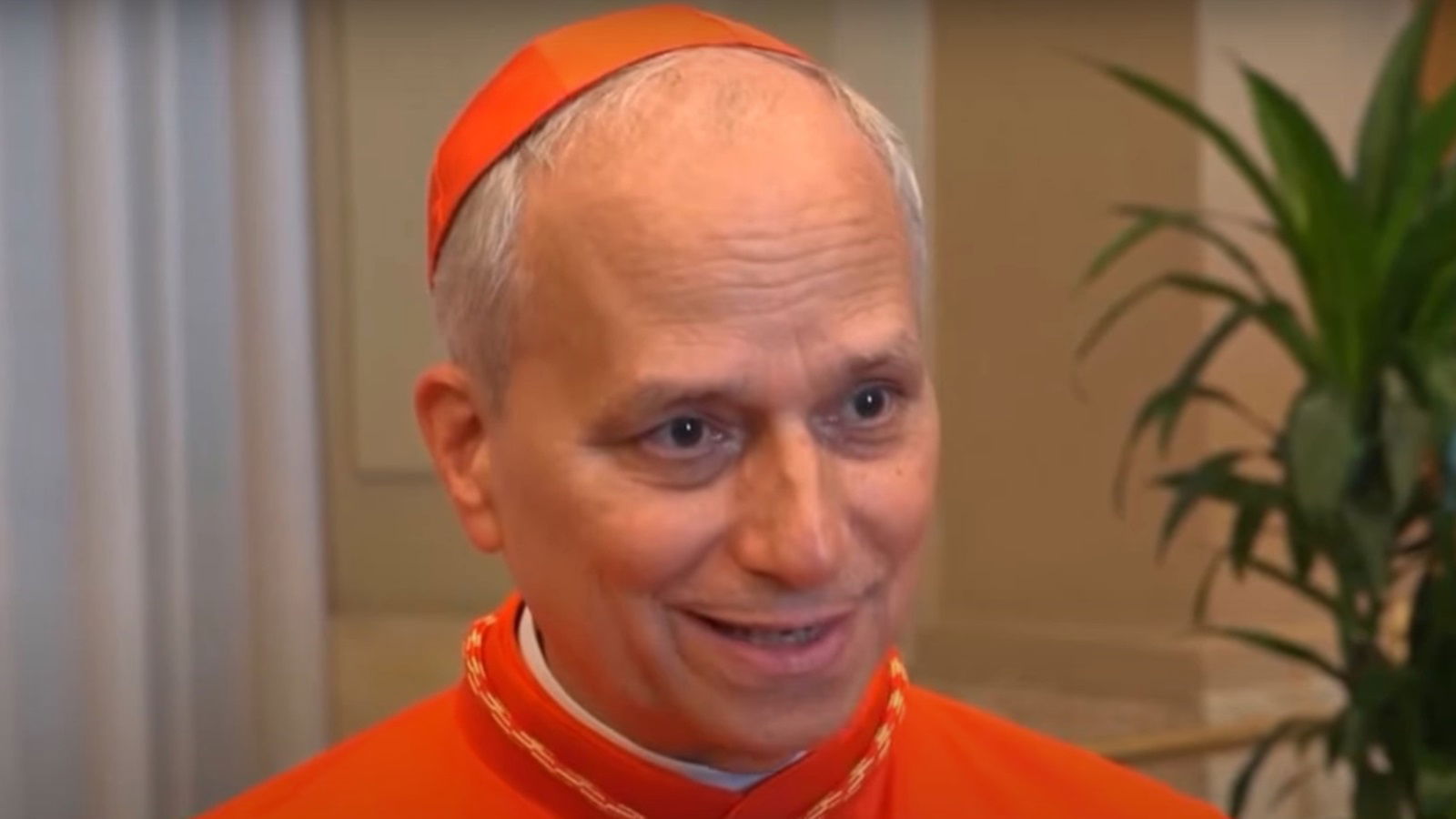 Throwback Photo Emerges of Pope Leo XIV at 2005 World Series - TMSPN