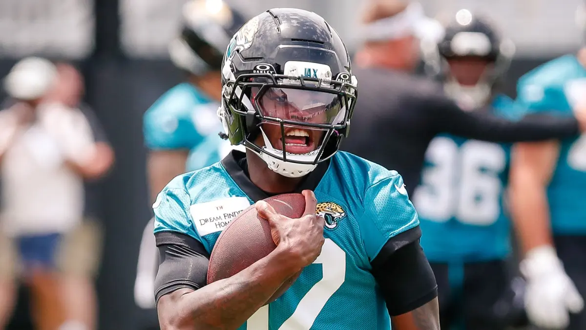 Jaguars Coach Responds to Viral Video Criticism of Travis Hunter - TMSPN