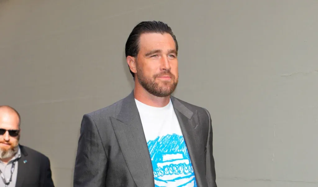 Kylie Kelce Praises Travis Kelce for Being a 'Locked-In' and Devoted ...