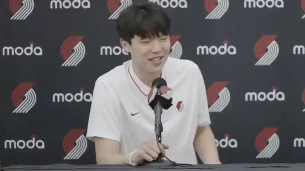 Blazers Rookie Hansen Yang Wins Over Fans With Hilarious Quote - TMSPN