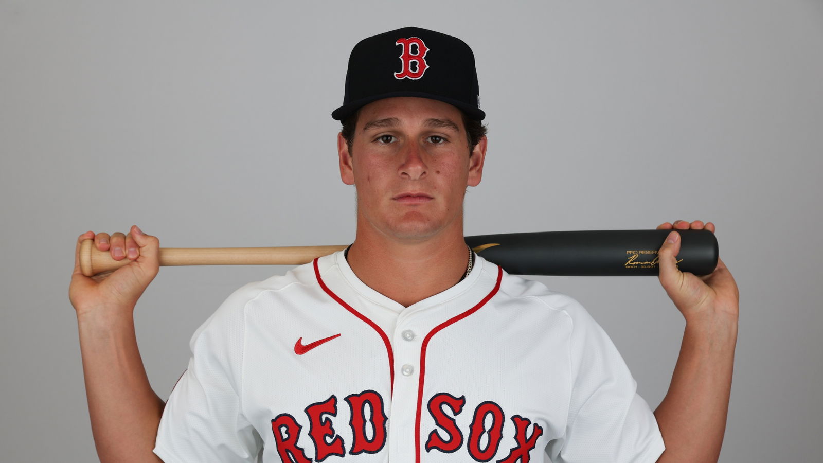 Red Sox Fans Erupt as Cameraman Repeatedly Zooms in on Roman Anthony’s Stunning Sister - TMSPN